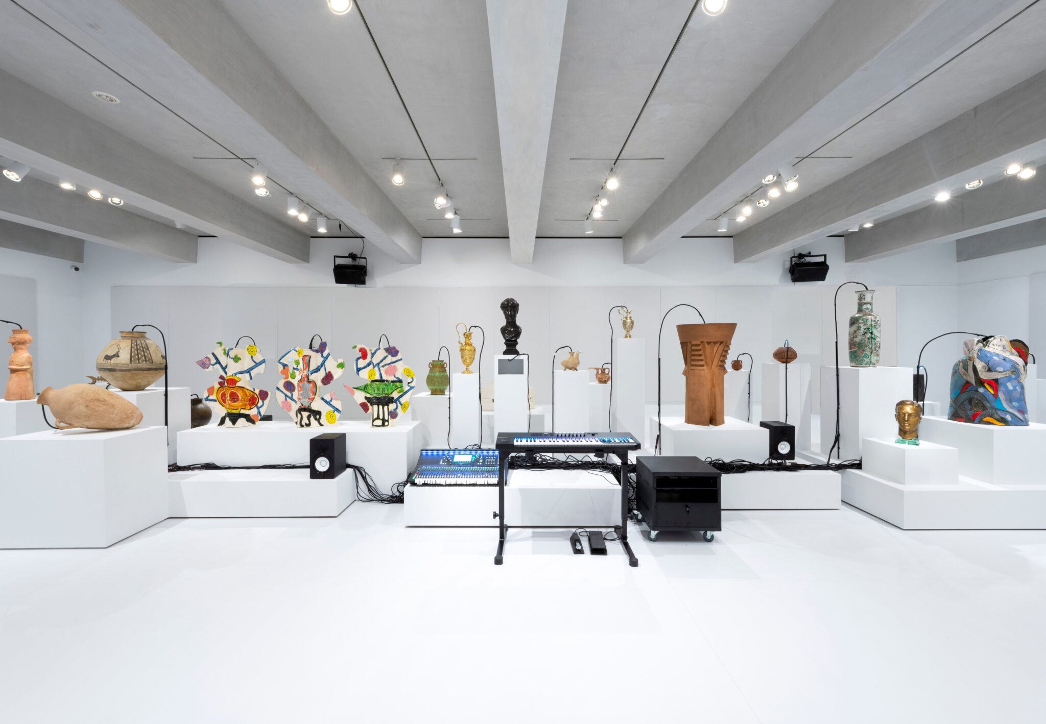 Oliver Beers Soundwelten: Kunst, die durch Klang entsteht